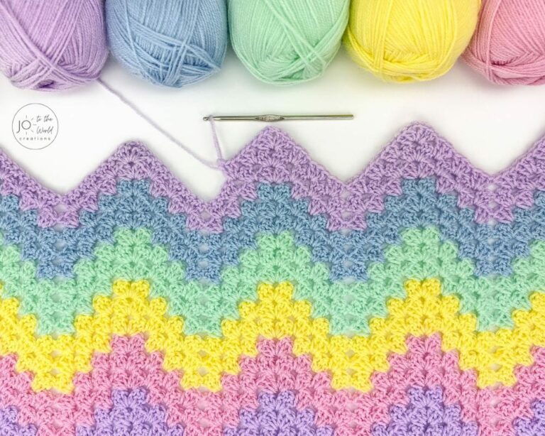 Zig Zag Granny Stitch Blanket - Free Crochet Pattern | Jo to the World ...