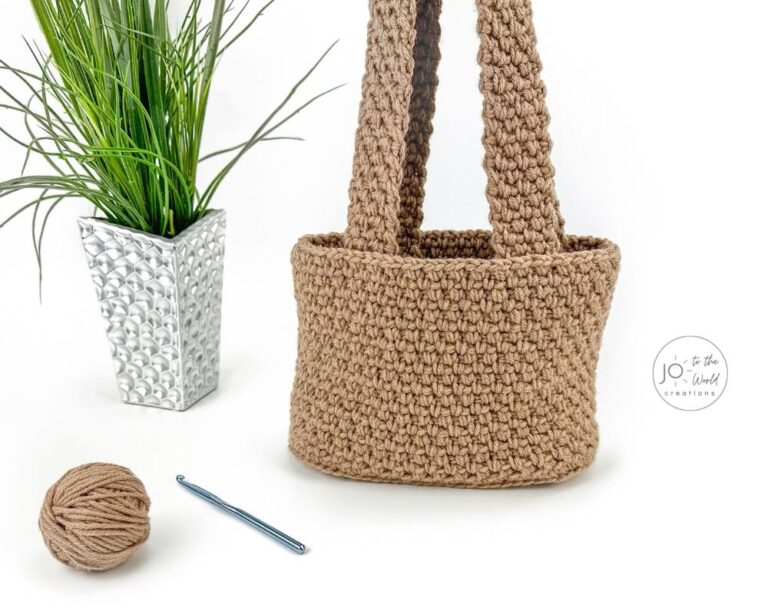 Small Tote Bag - Free Crochet Pattern | Jo to the World Creations